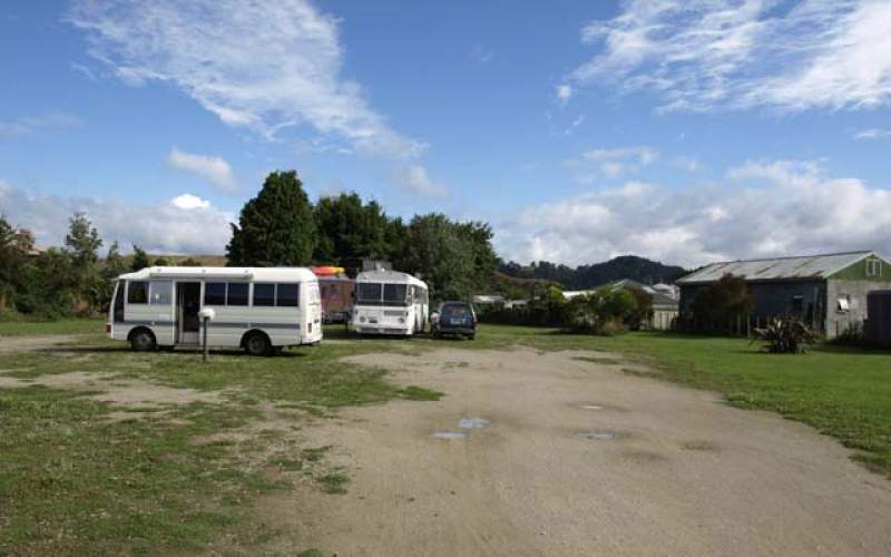Aramoho Hotel & Caravan Park | Full Service Camp | New Zealand